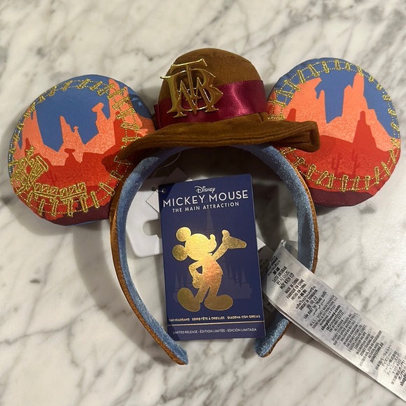 Disney | Accessories | Disney 5th Anniversary Mickey Big Thunder ...